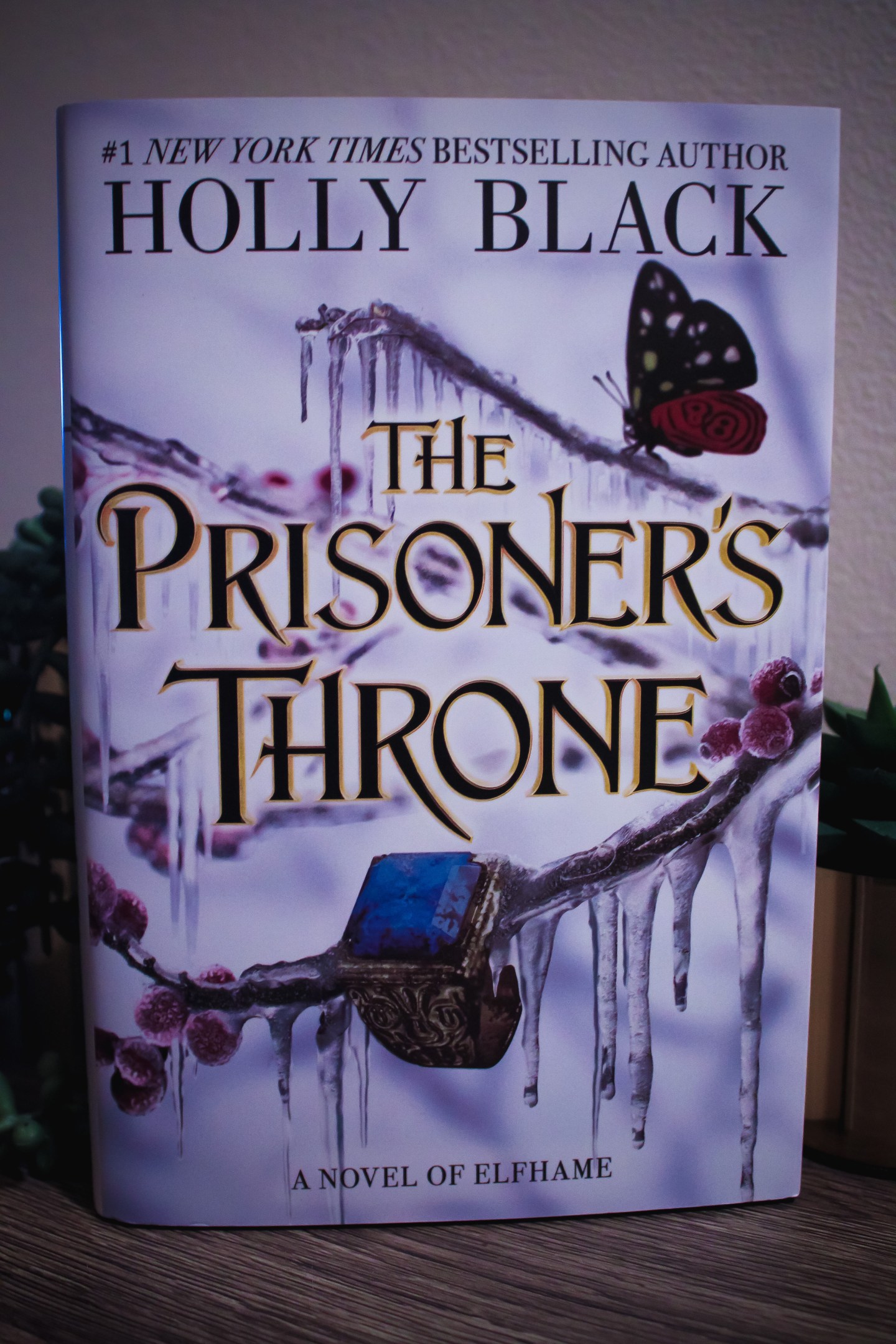 My Thoughts on The Prisoner’s Throne (The Stolen Heir, Book 2) by Holly ...