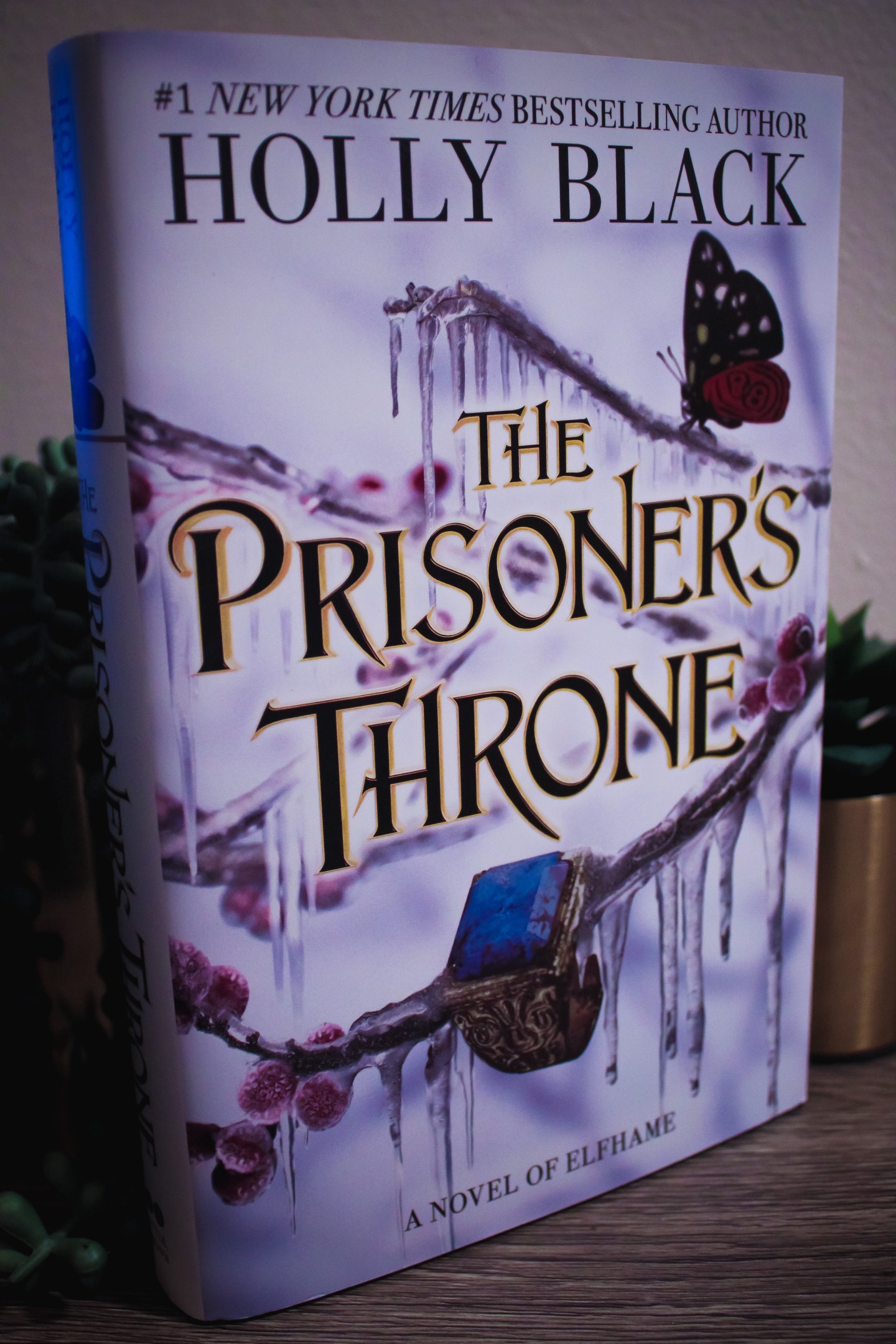 My Thoughts on The Prisoner’s Throne (The Stolen Heir, Book 2) by Holly ...