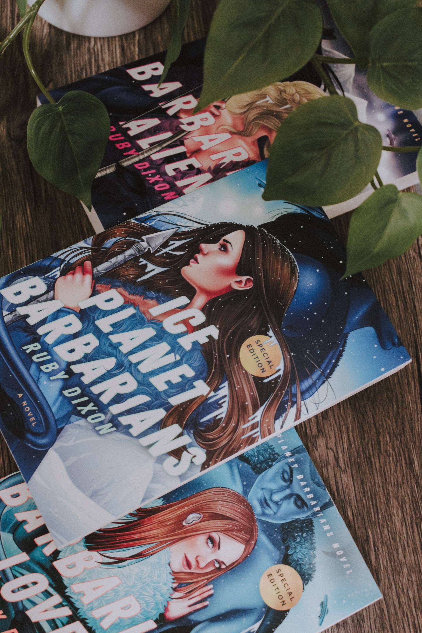 Reading Guide for the Ruby Dixon Universe - Mae Polzine